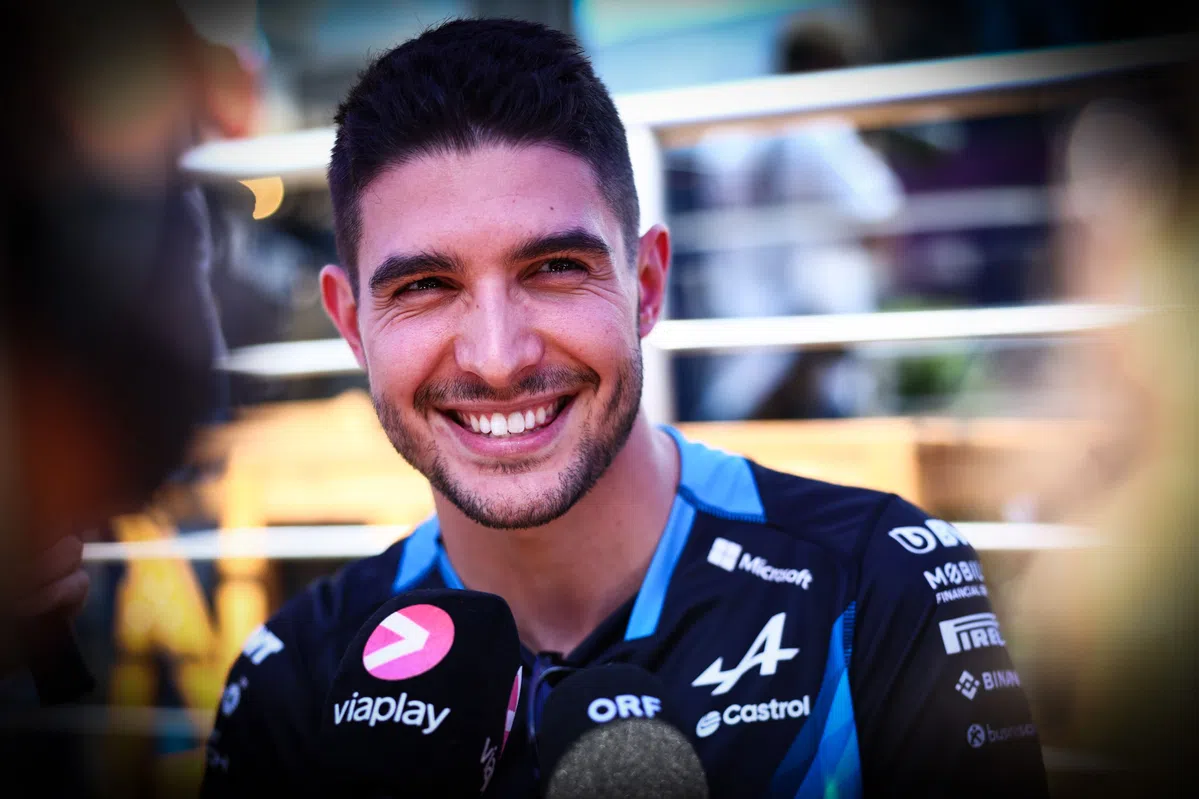 Ocon Receives Unique Gift from Alpine | F1Highlights